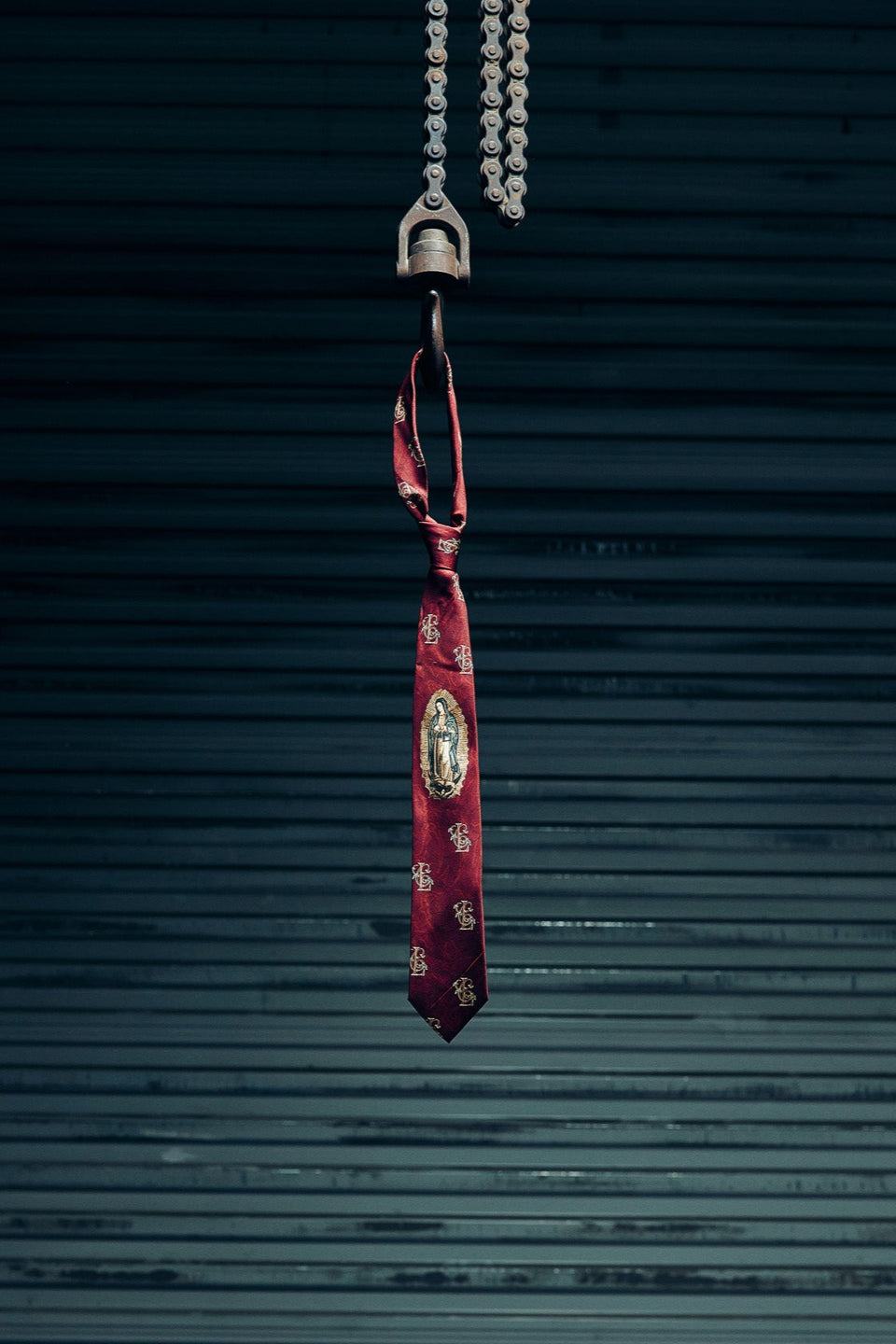 Ave Maria Clothing – Lox & Chain